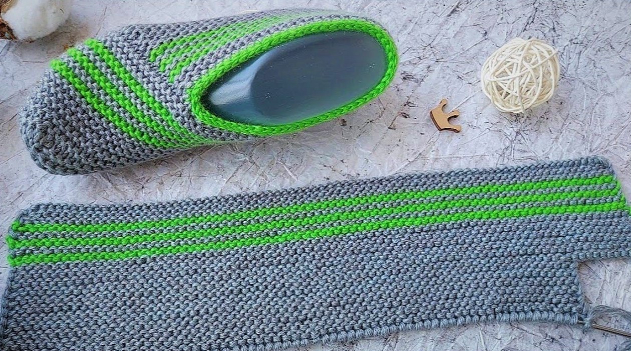Knit Green Grass Slippers