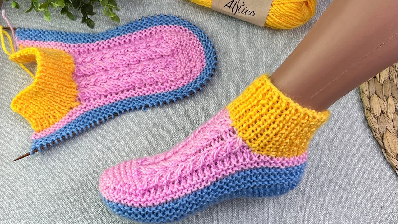 Knit Three Colors Slippers